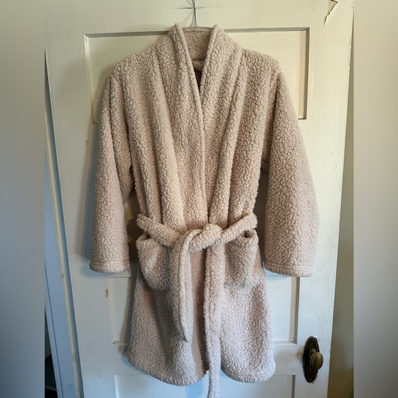 Pottery Barn | Intimates & Sleepwear | Potterybarn Plush Bathrobe ...